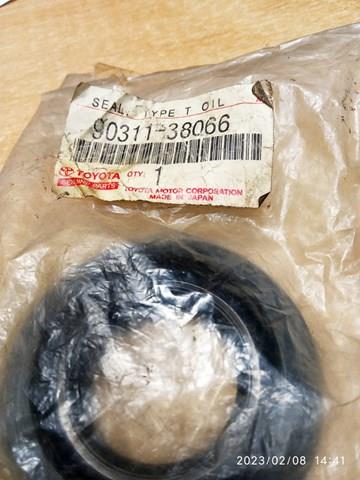 9031138066 Toyota сальник хвостовика редуктора переднего моста