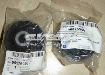 95975940 General Motors сайлентблок переднего нижнего рычага