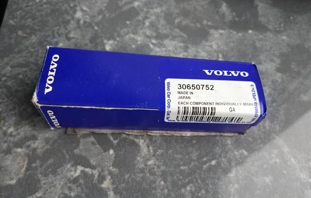 30650752 Volvo датчик температуры охлаждающей жидкости