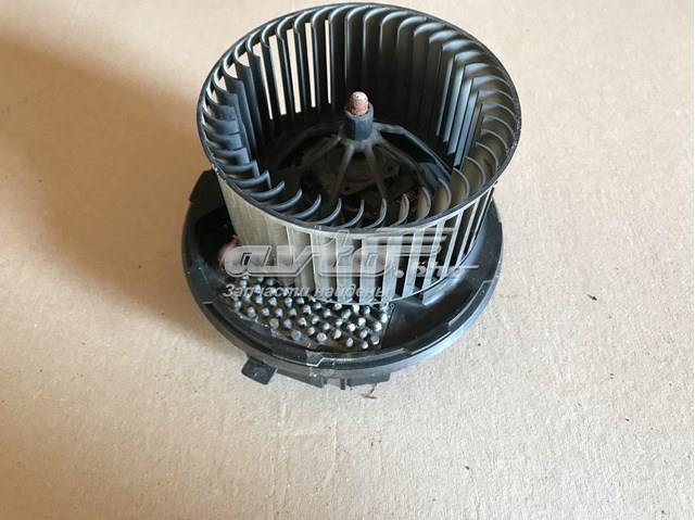 561820015A VAG вентилятор печки