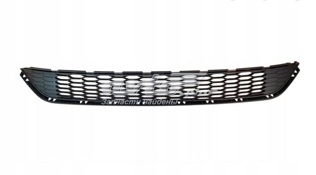 FT4Z17K945AA Ford решетка бампера переднего центральная