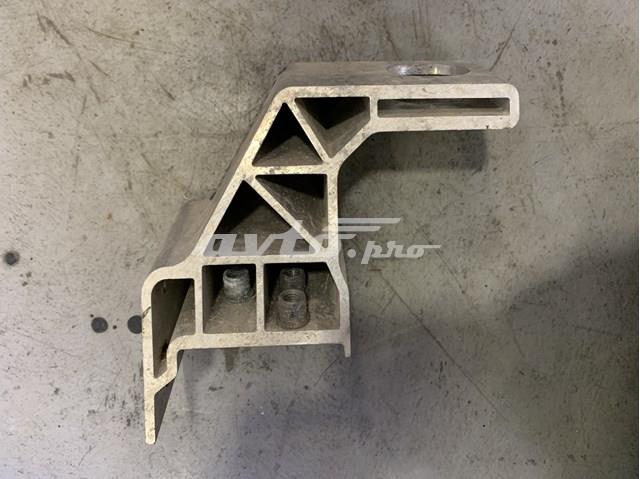 A2055014220 Mercedes скоба крепления радиатора