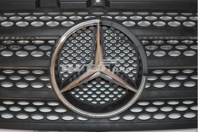 A6398800185 Mercedes решетка радиатора