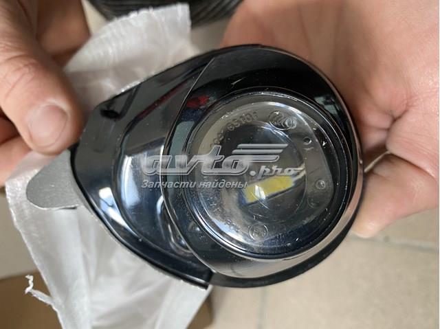 B63B51680 Mazda правая противотуманная фара