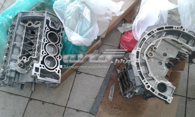 LR062617 Land Rover Блок цилиндров двигателя