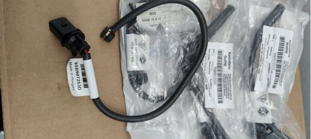 95B907253D Porsche датчик износа тормозных колодок передний