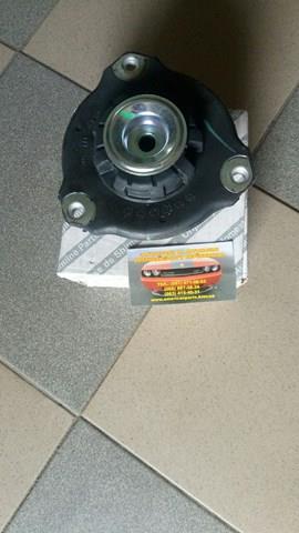 68304232AA Chrysler опора переднего амортизатора