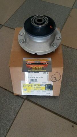 84190339 General Motors подушка стойки передняя