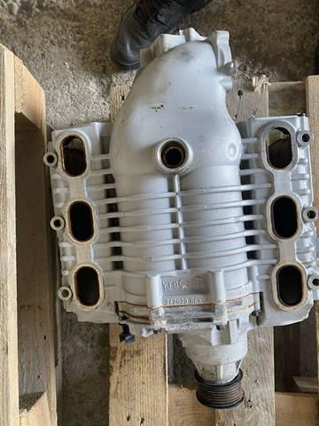 06E145601AN VAG Компрессор наддува воздуха двигателя