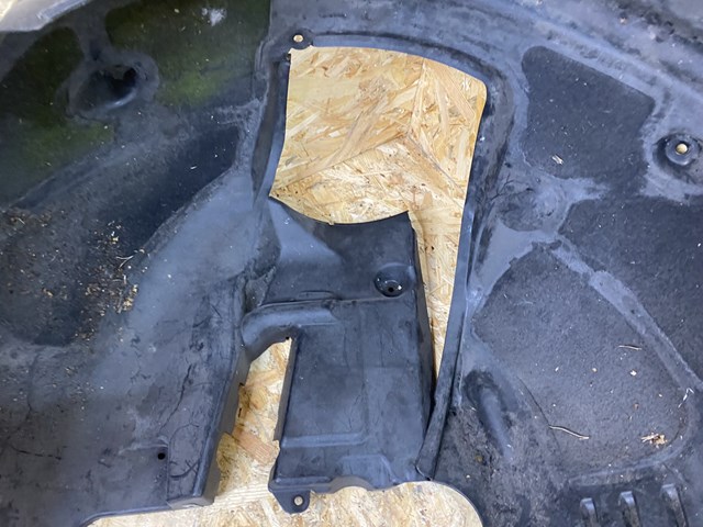 51717033749 BMW подкрылок крыла переднего левый