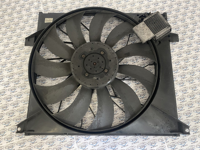 A1635000293 Mercedes диффузор радиатора охлаждения, в сборе с мотором и