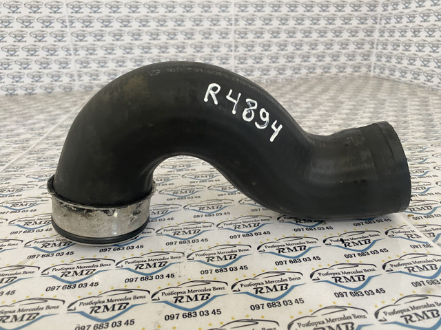 A1635016082 Mercedes шланг (патрубок интеркуллера правый)