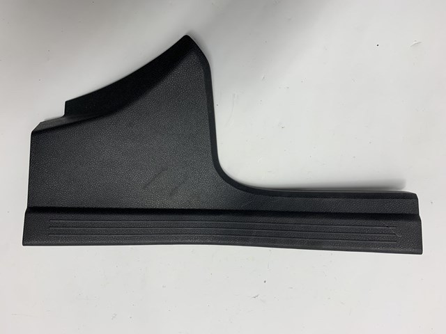 A2126860636 Mercedes накладка дверного порога внутренняя задняя правая