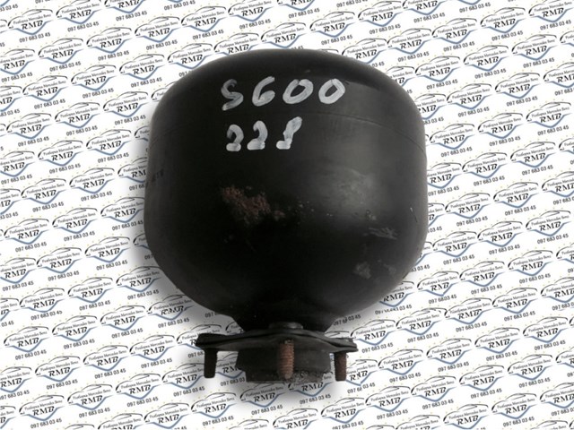 A2213280015 Mercedes гидроаккумулятор системы амортизации задний