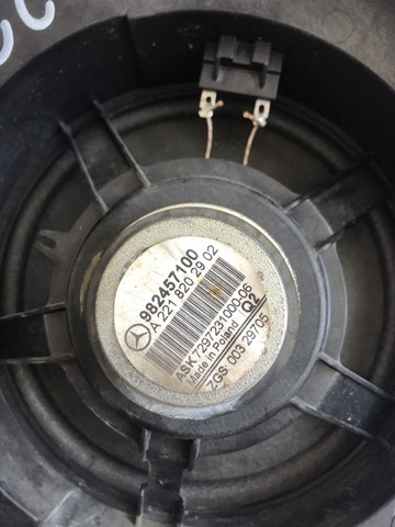 A2218202902 Mercedes динамик передней правой двери