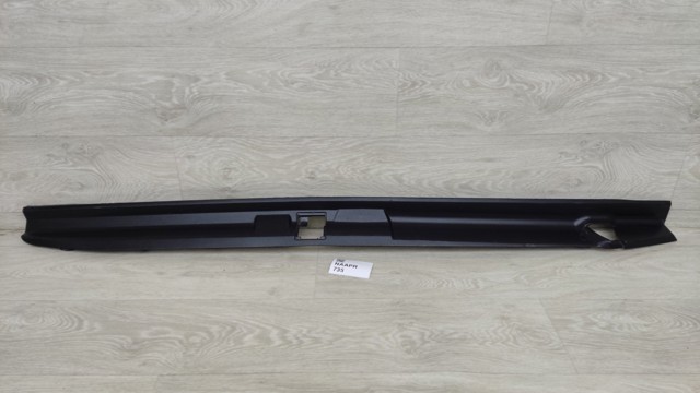 5217960050 Toyota накладка бампера заднего верхняя защитная