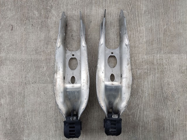 80A505311B VAG Рычаг задней подвески поперечный