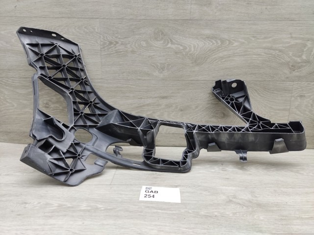 A2048850765 Mercedes опорный кронштейн примечание:слева