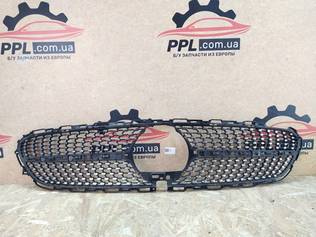 A2388882000 Mercedes решетка mercedes amg c a213m новый оригинал 19-23