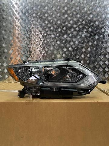 260106FL0A Nissan фара правая
