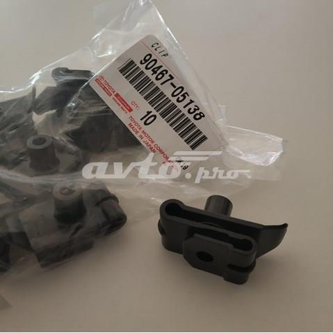 9046705138 Toyota пистон (клип крепления бампера переднего)