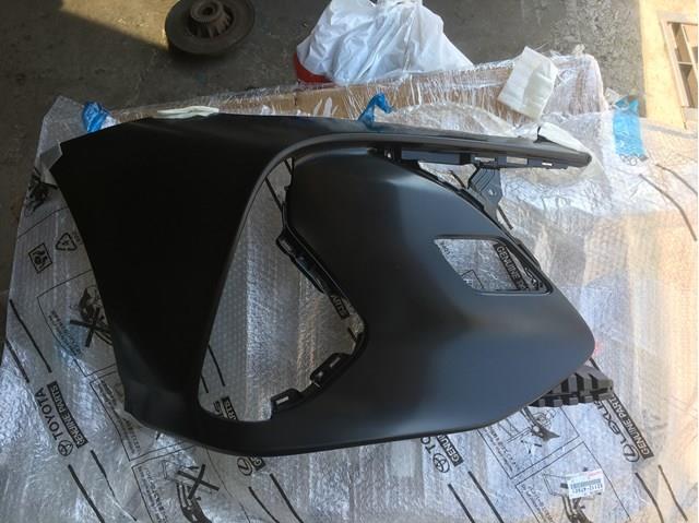 5211247901 Toyota бампер передний, правая часть