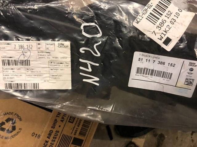 51117386152 BMW решетка бампера переднего нижняя