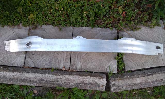 51117255393 BMW усилитель бампера переднего