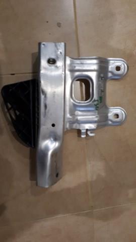 51117266194 Market (OEM) кронштейн абсорбера переднего бампера