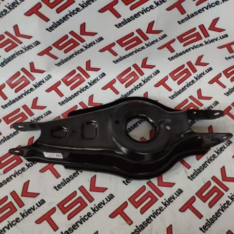 1044451-00-F Tesla рычаг задней подвески нижний левый/правый