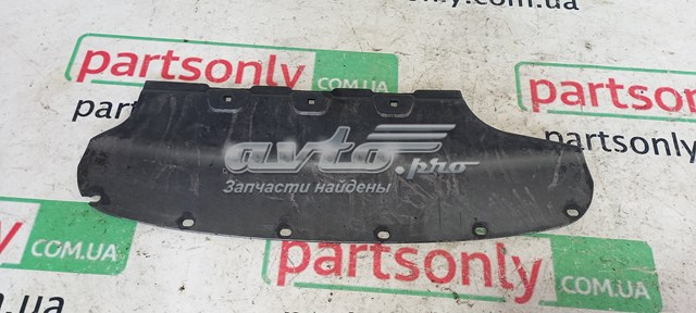 51127184765 BMW направляющая заднего бампера