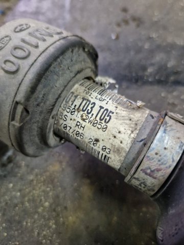 495012W050 Hyundai/Kia Полуось (привод) передняя правая