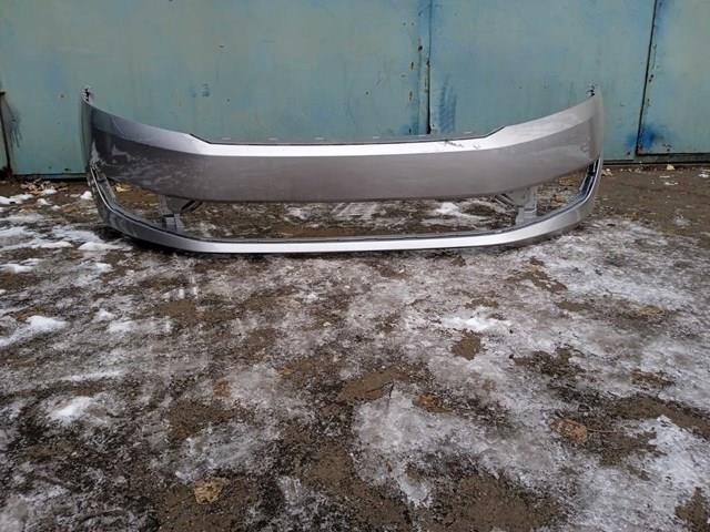 561807217BGRU VAG передний бампер