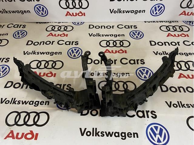8R0805607 VAG кронштейн (адаптер крепления фары передней левой)