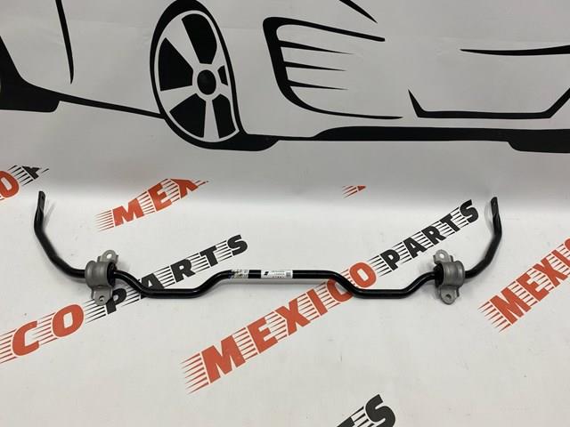 104448500A Tesla стабилизатор задний