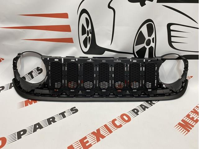 68406187AA Chrysler решетка радиатора