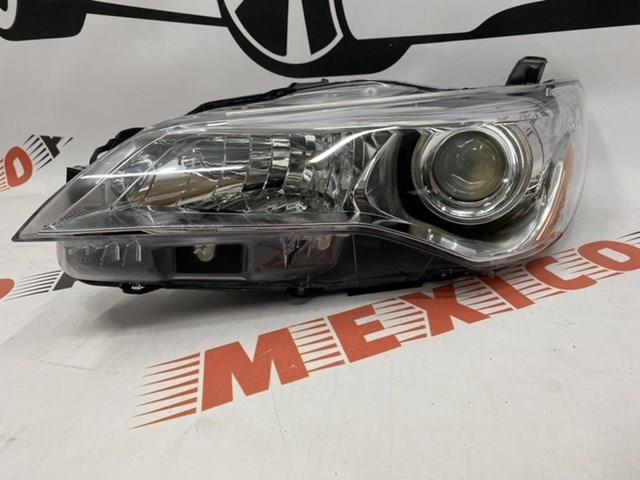 8115006860 Toyota фара левая