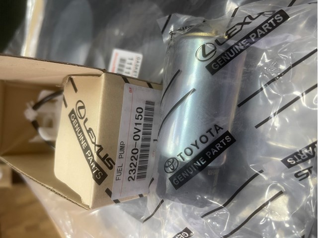 23220-0V150 Toyota Топливный насос электрический погружной