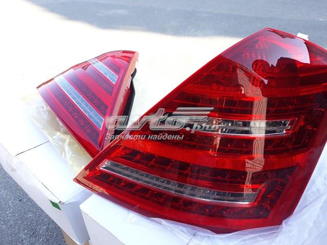 Стоп задний на Mercedes S (W221)