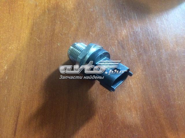 0281006164 Bosch датчик давления топлива