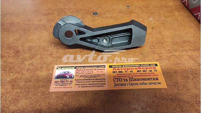 7H0711051G VAG Кронштейн кулисы КПП