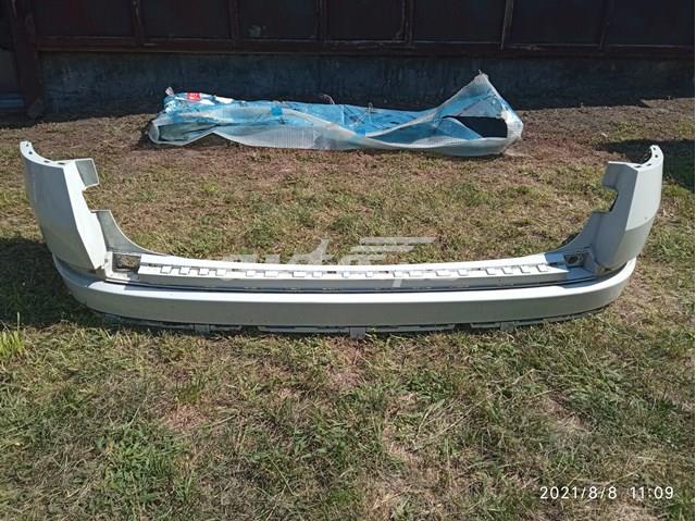 565807421 VAG бампер