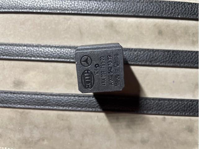 Реле электрическое многофункциональное на Mercedes E (W210)