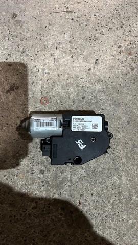 54102993883 BMW замок открывания лючка бензобака