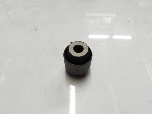 551182W100 Hyundai/Kia сайлентблок заднего верхнего рычага