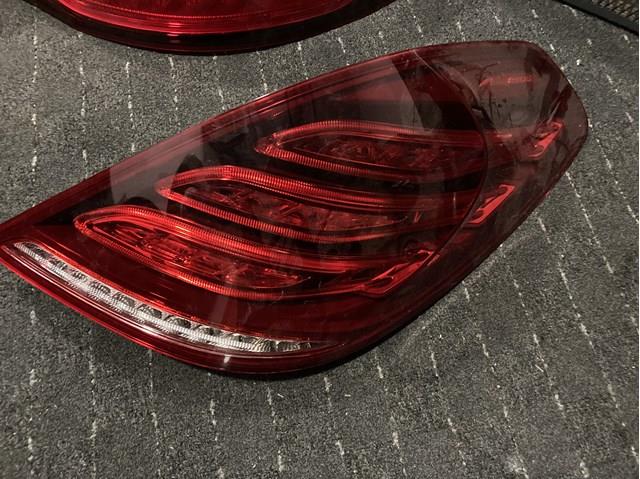 A2229065501 Mercedes задний правый фонарь