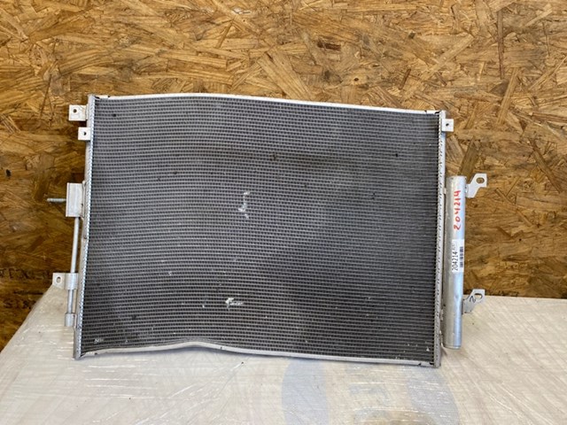68399028AA Chrysler радиатор кондиционера