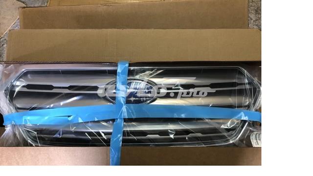 91121AL05A Subaru решетка радиатора