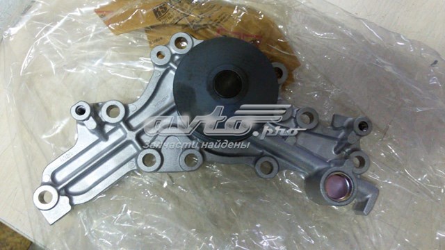 1300A055 Mitsubishi помпа водяная