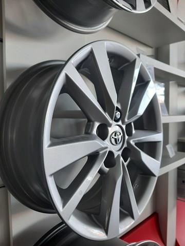 4261106E30 Toyota легкосплавний диск 16”